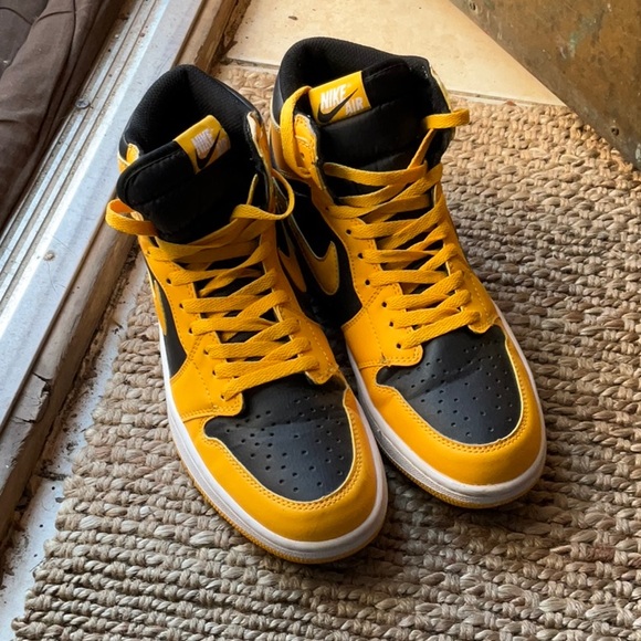 Jordan | Shoes | Air Jordan Retro High Og Pollen | Poshmark